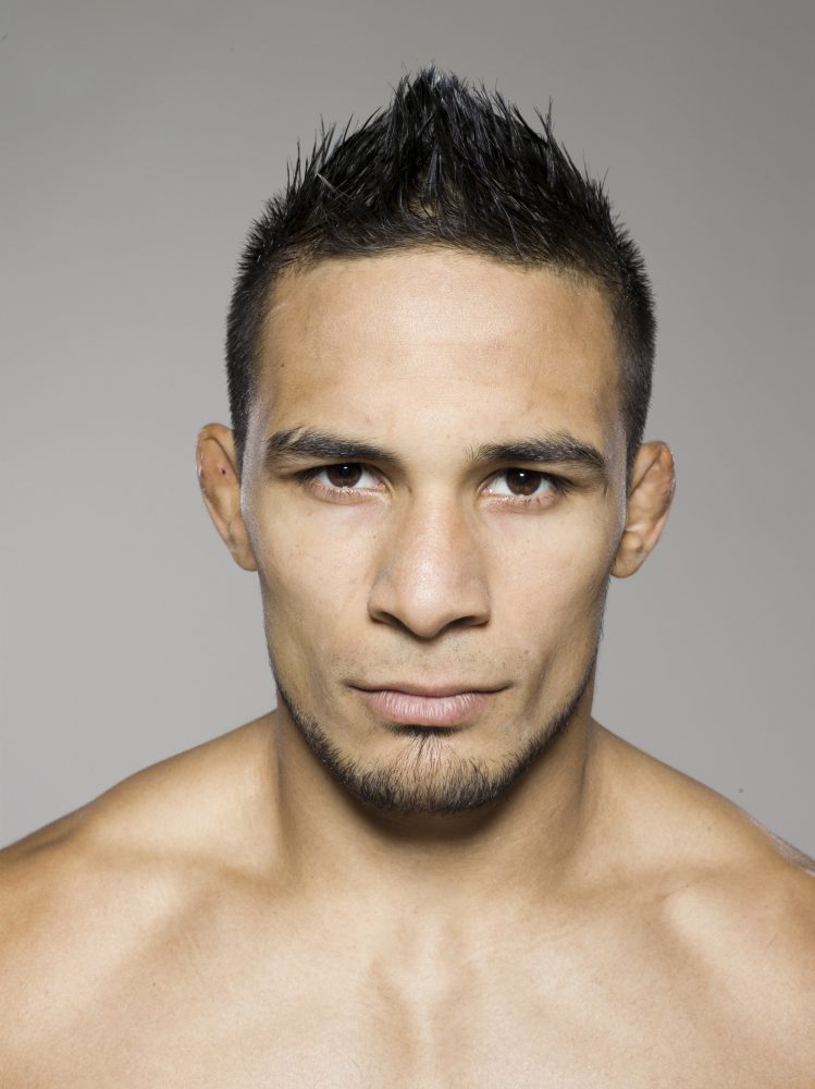 How Dennis Bermudez Prepares for a UFC Fight - Breaking Muscle