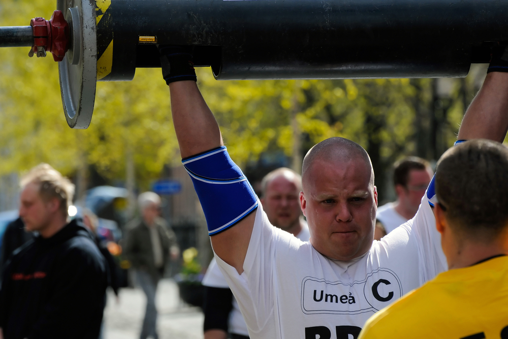 Strongman: Cycle 1, Week 8, Day 1 - Breaking Muscle