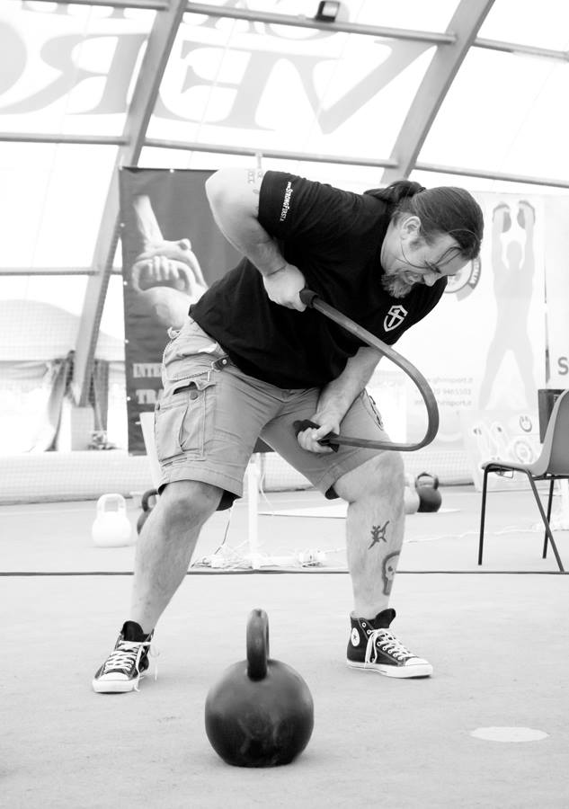 Train Like an Old-time Strongman: Free 4-Week Program - Breaking Muscle