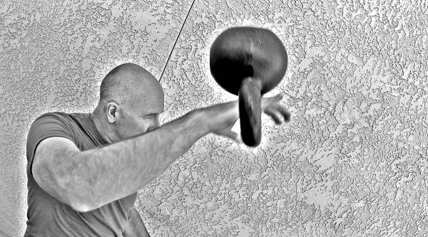 The Kettlebell Snatch: Tsar of Lifts - Breaking Muscle