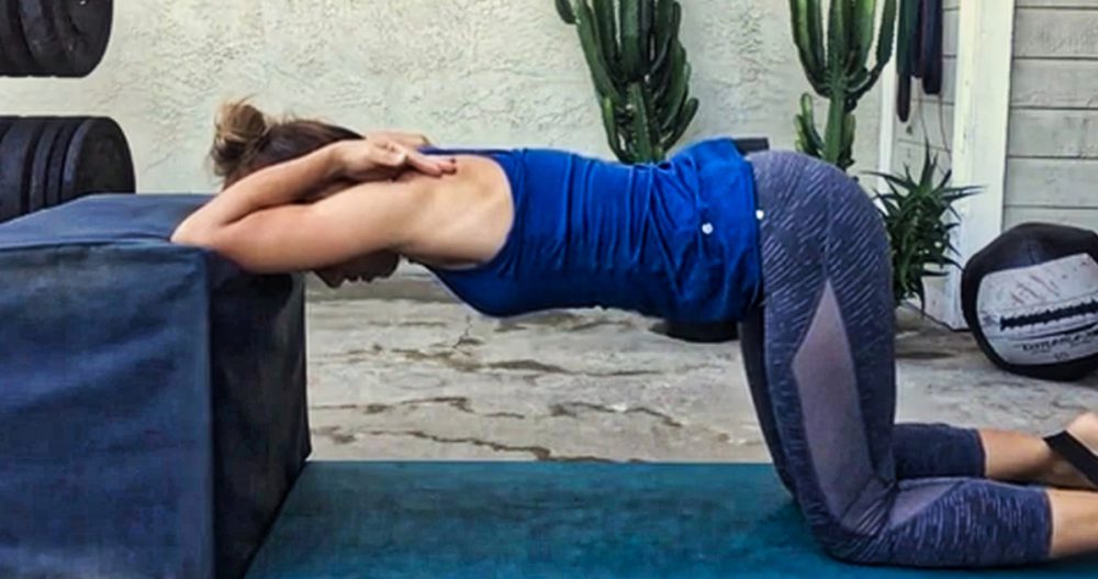 Reset Your T-Spine With This Simple Stretch - Breaking Muscle