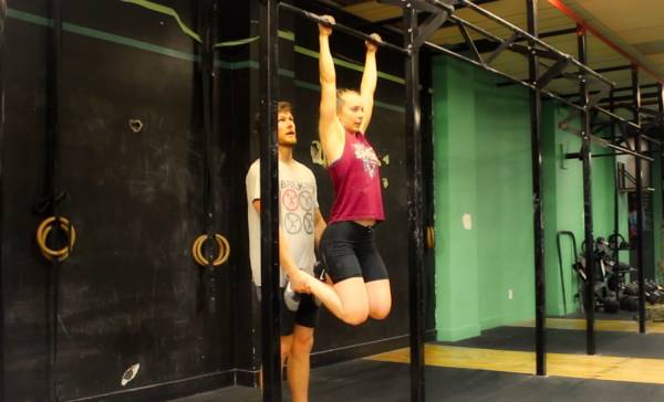 The Beginner Pull Up Program: Scaling Without Bands - Breaking Muscle