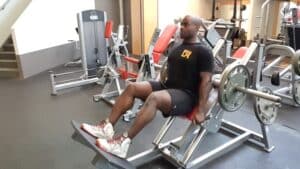 How to Do the Hack Squat — Benefits, Variations, and More - Breaking Muscle