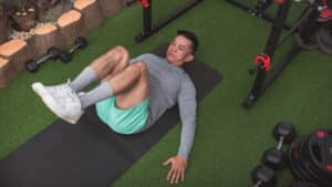 How to Do the Reverse Crunch for Strong, Well-Developed Abs - Breaking ...
